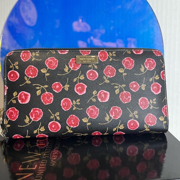kate spade | Bags | Kate Spade Neda Laurel Way Hazy Rose Wallet | Poshmark